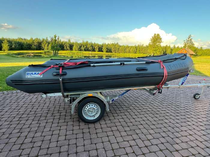 Pvc valtis Dulkan 420 Dz ir priekaba Tiki Treiler - Skelbiu.lt