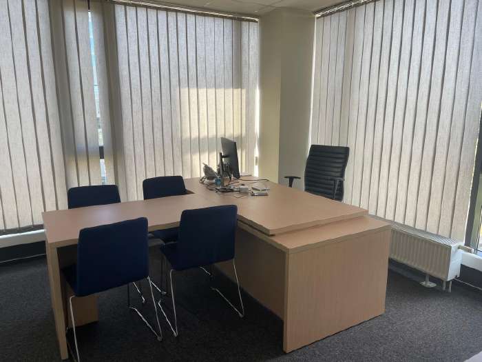 Boso stalas ofiso - Skelbiu.lt