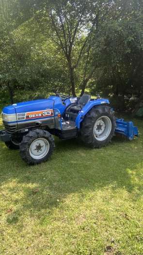 Parduodamas Japoniškas traktorius Iseki su freza - Skelbiu.lt