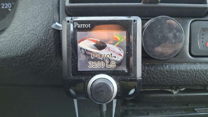Parrot 3200 Ls laisvu ranku iranga - Skelbiu.lt
