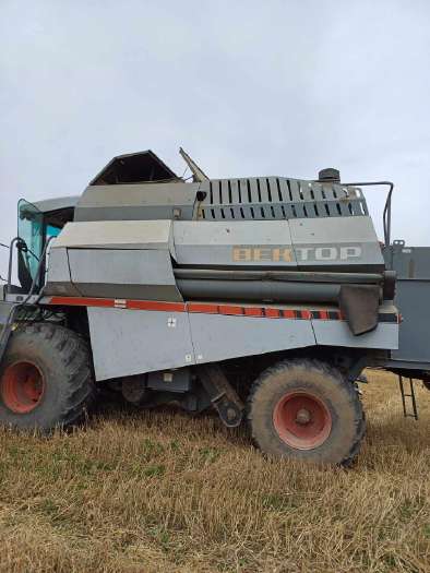Vector 420, kombainai 2006 m., | A30946688