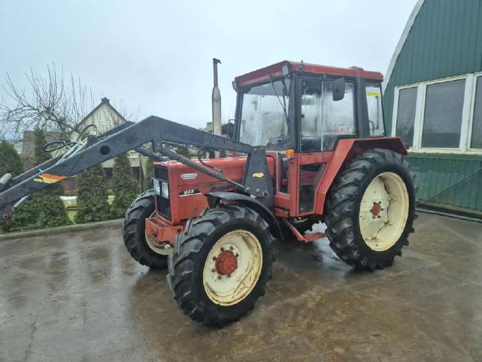Case-IH 833, traktoriai 1985 m., | A27396699