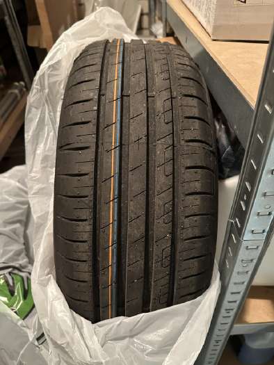 Goodyear, vasarinės 215/55 R17 | A29636521