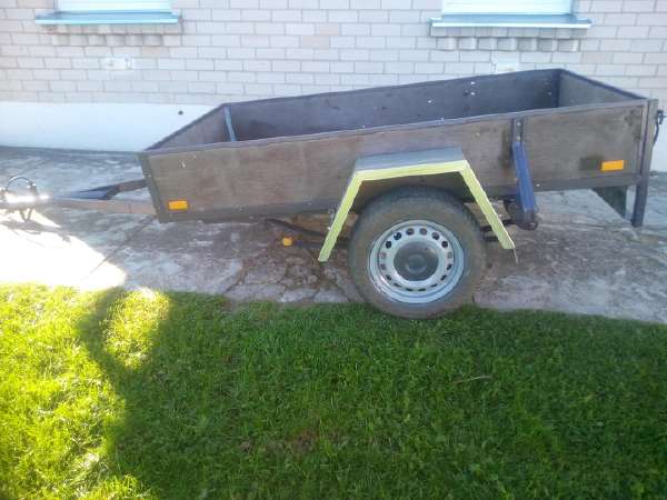 Parduodu priekabą - Skelbiu.lt