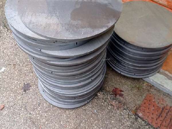 Metalo lakštas 2x1m. - Skelbiu.lt