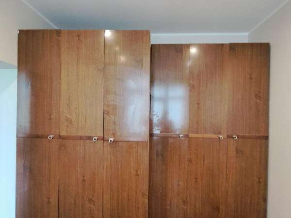 Naudota kampinė spinta - Skelbiu.lt