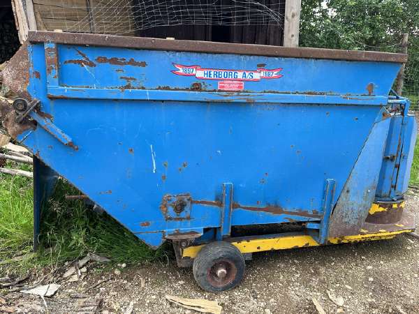 Pašarų dalytuvas Euromilk - Skelbiu.lt