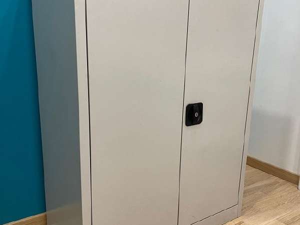 Medicininė metalinė spinta - Skelbiu.lt