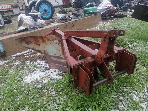 Miško traktorius Mtz 1221 su savikrove priekaba - Skelbiu.lt