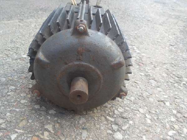 Elektros varikliai asinchroniniai įvairūs 380/220v - Skelbiu.lt