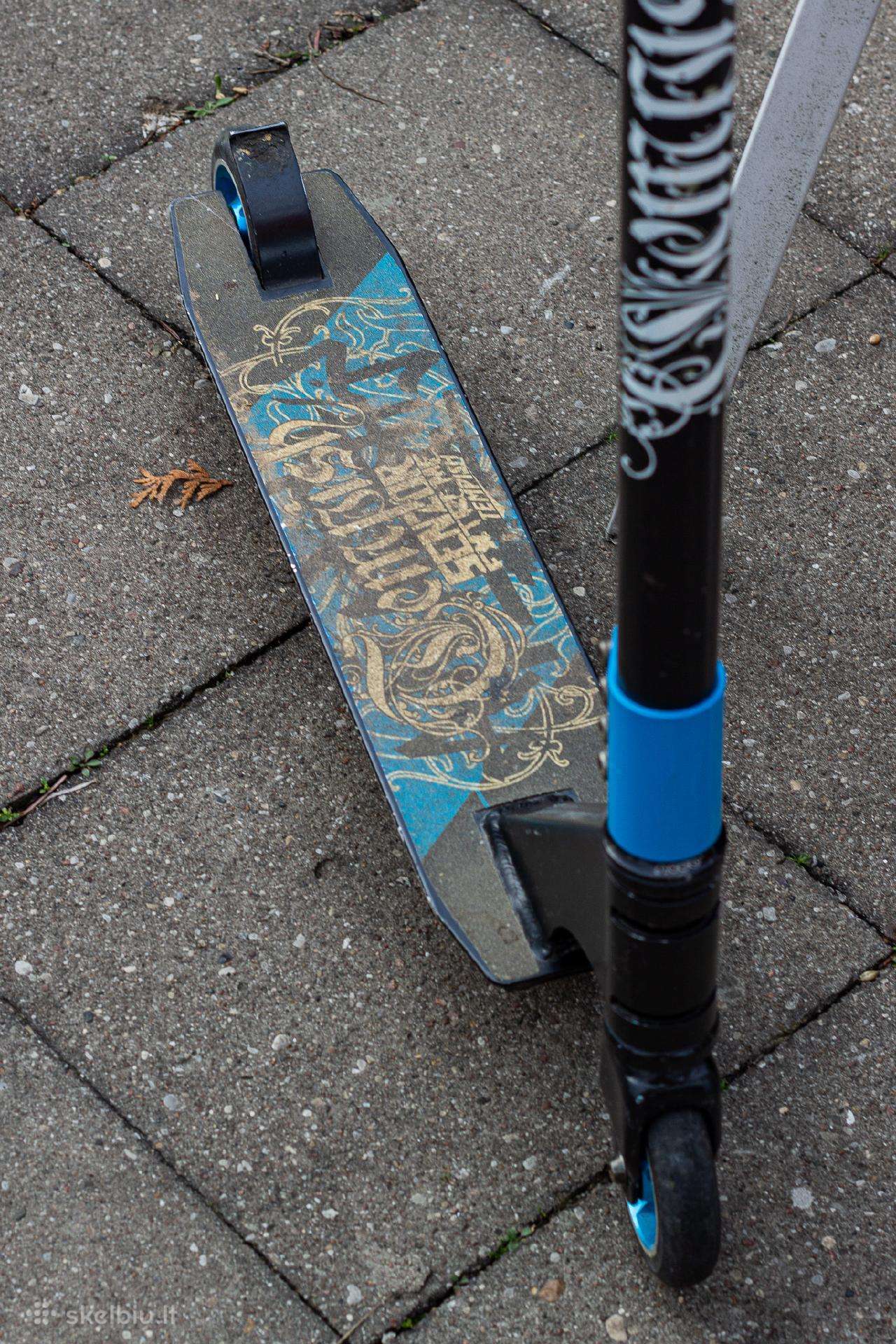 Triukinis paspirtukas | A25497701