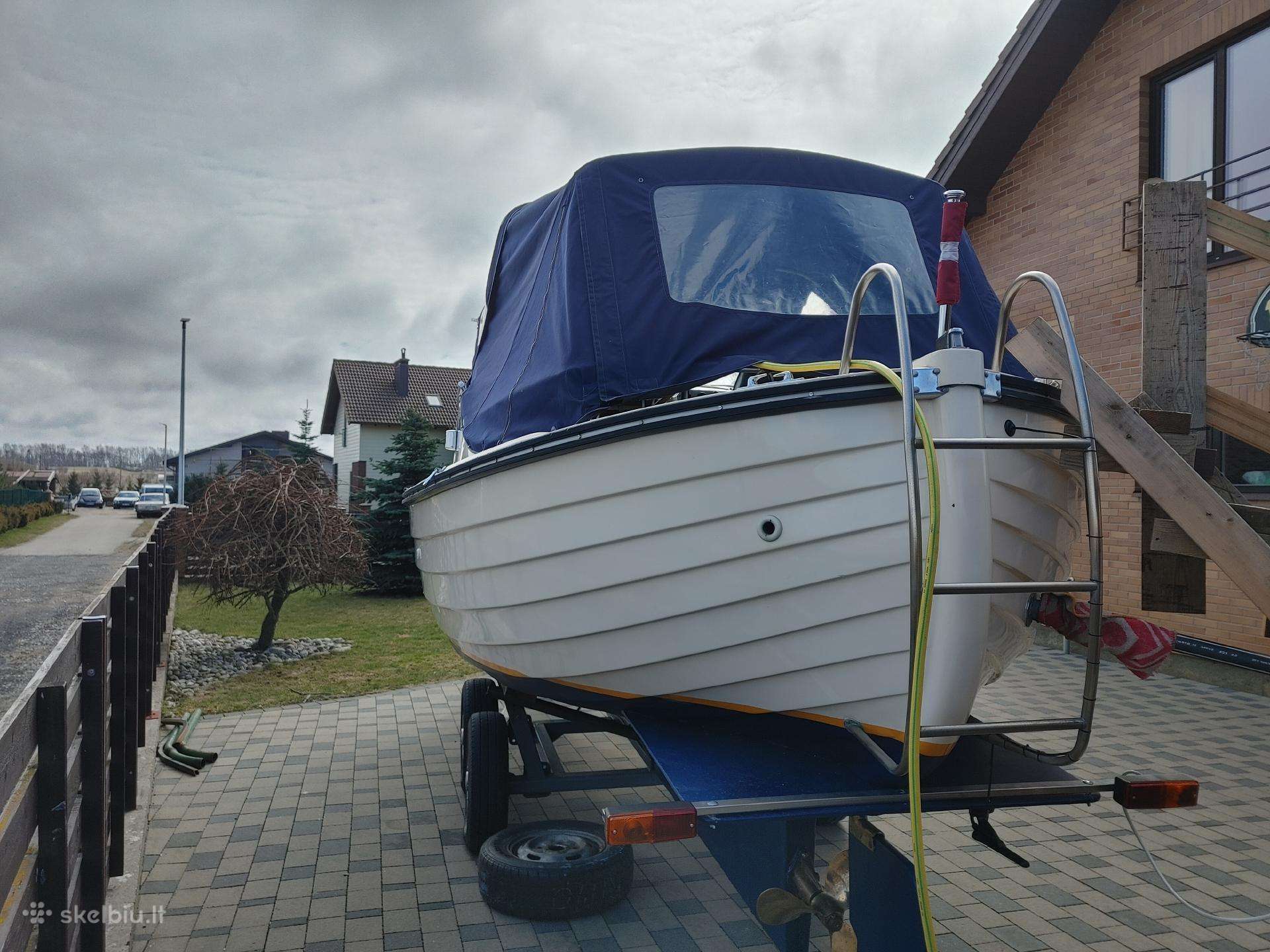 Joda Joda Tur 24, kita 1986 m., | A24721082