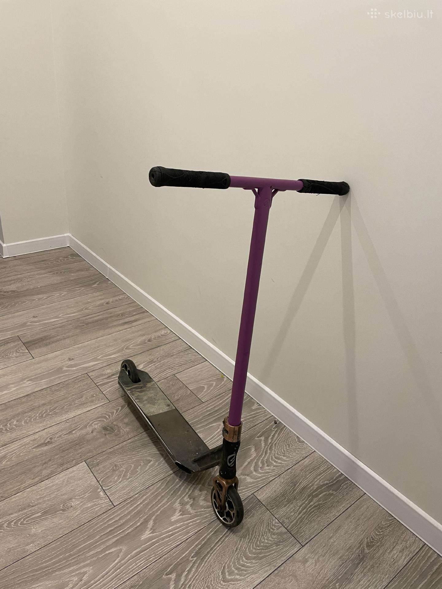 Triukinis paspirtukas | A25483399