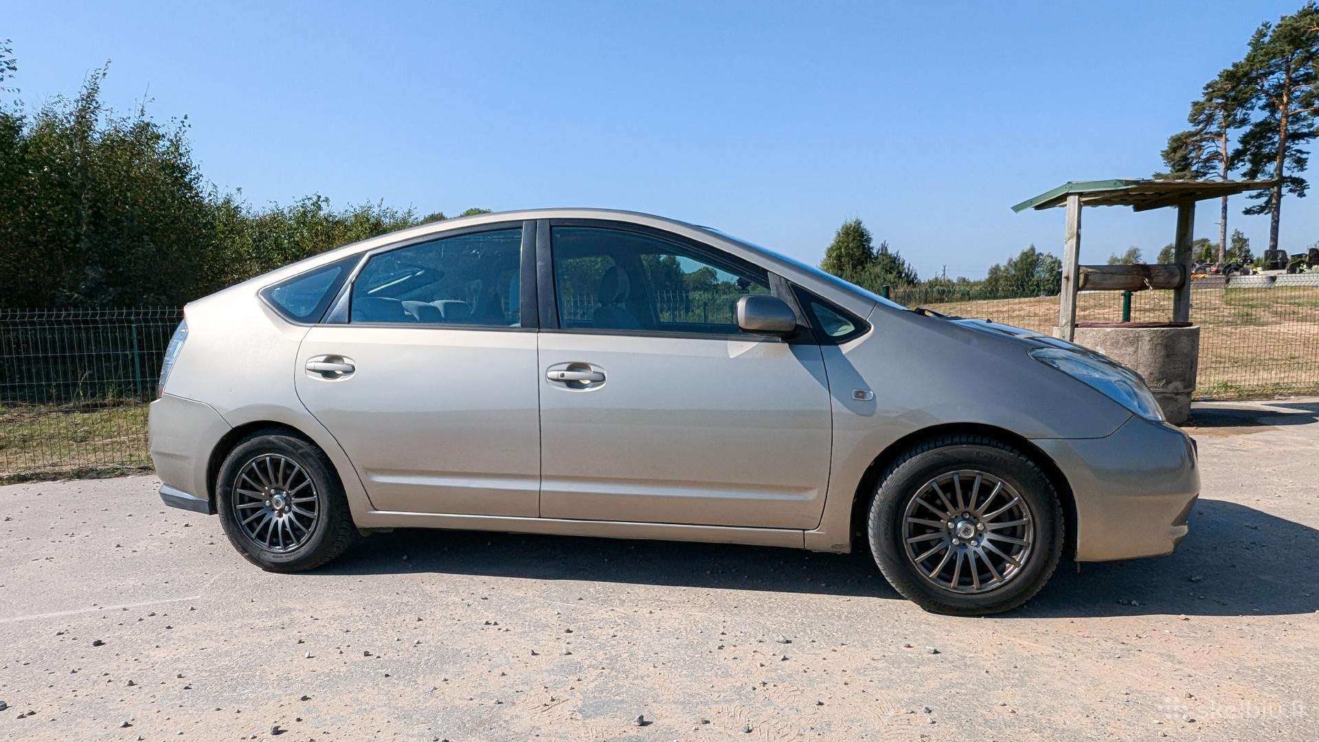 Toyota Prius, 1.5 l., hatchback 2004 m., | A26643535