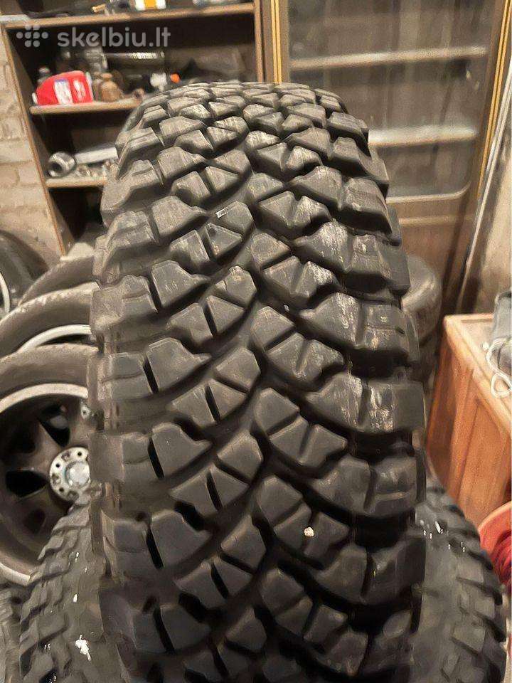 Continental, all-season 245/75 R16 | A26932815