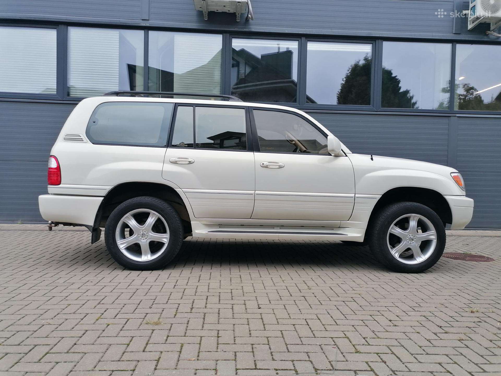 Lexus LX 470, 4.7 l., off-road / crossover 2001 m., | A26935071