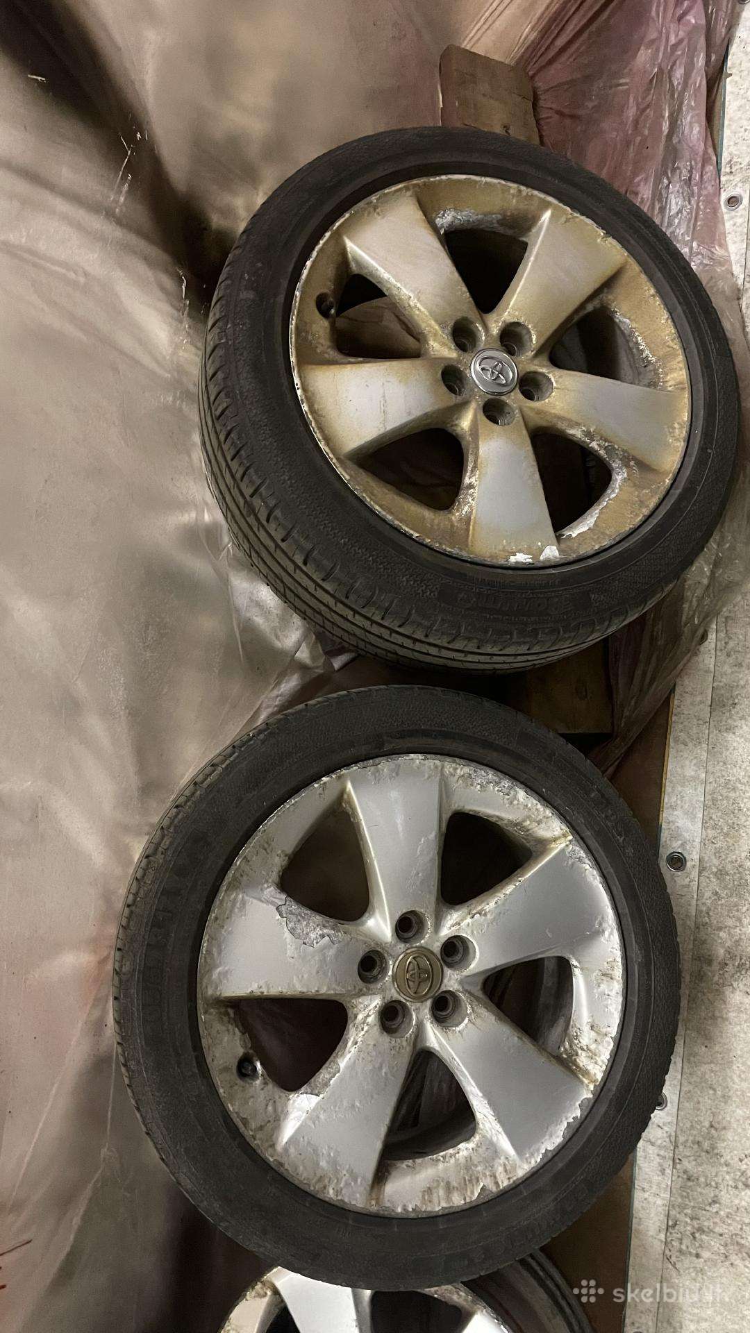 Toyota, light alloy, R17 | A26938151