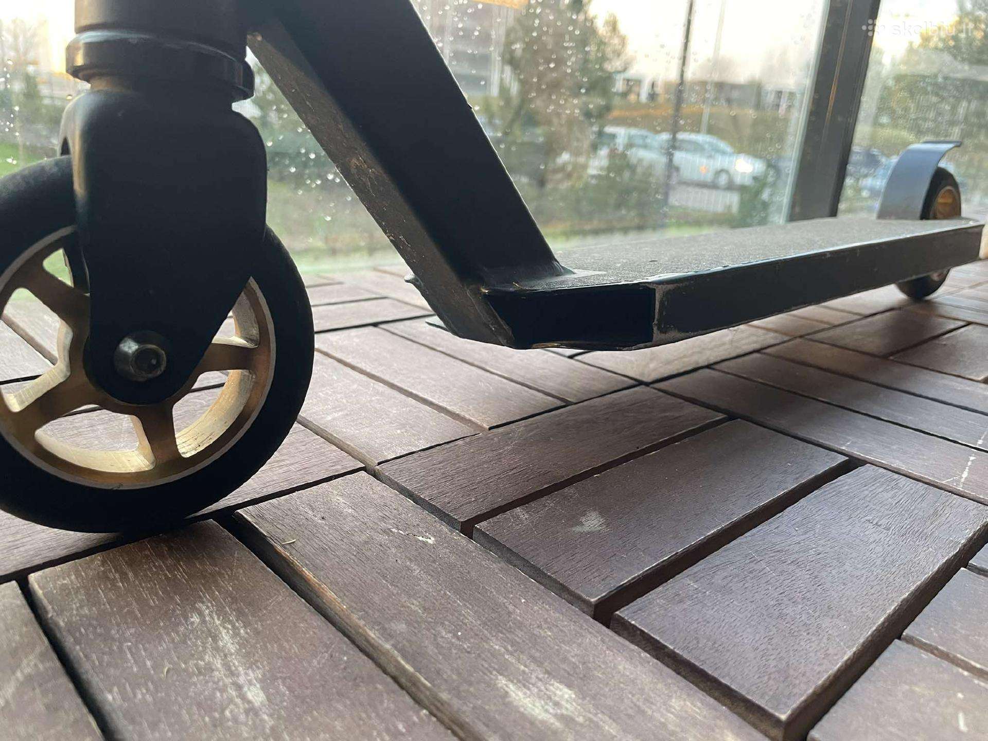 Triukinis paspirtukas Spokey | A27309291