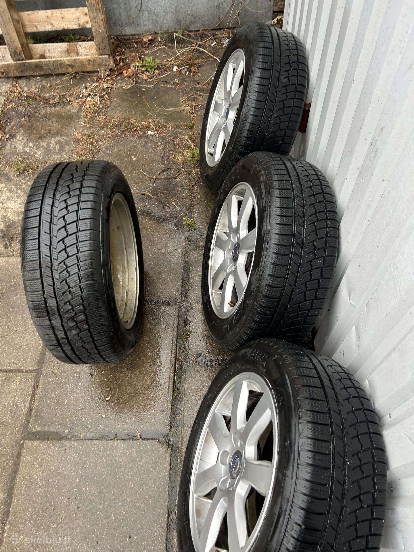 Volvo V60 Volvo v60 ratai 108x5 volvo v60 ratai pardavimui stovejo ant ...