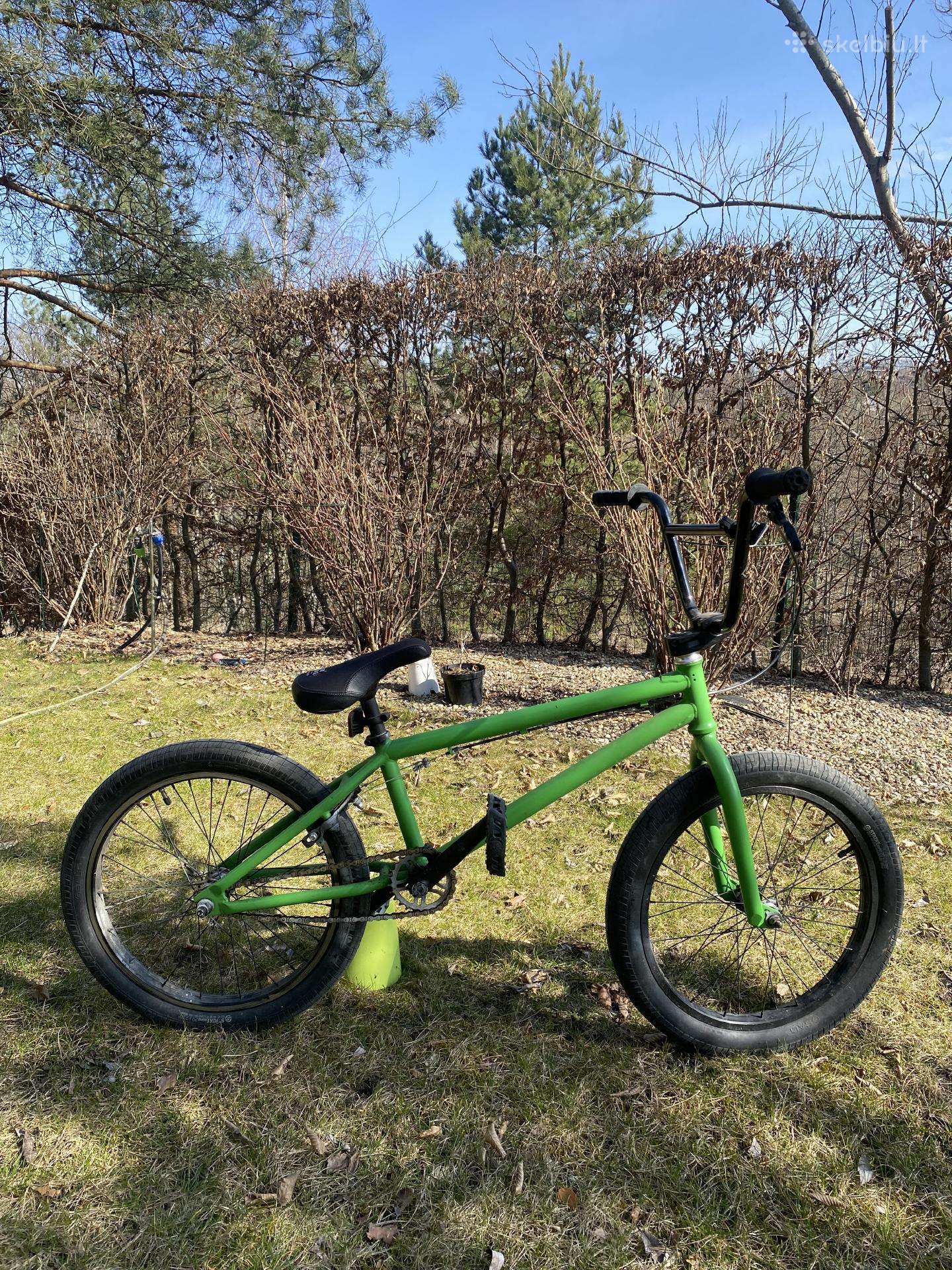 BMX dviratis UNIVERSAL 20″ | A27943665