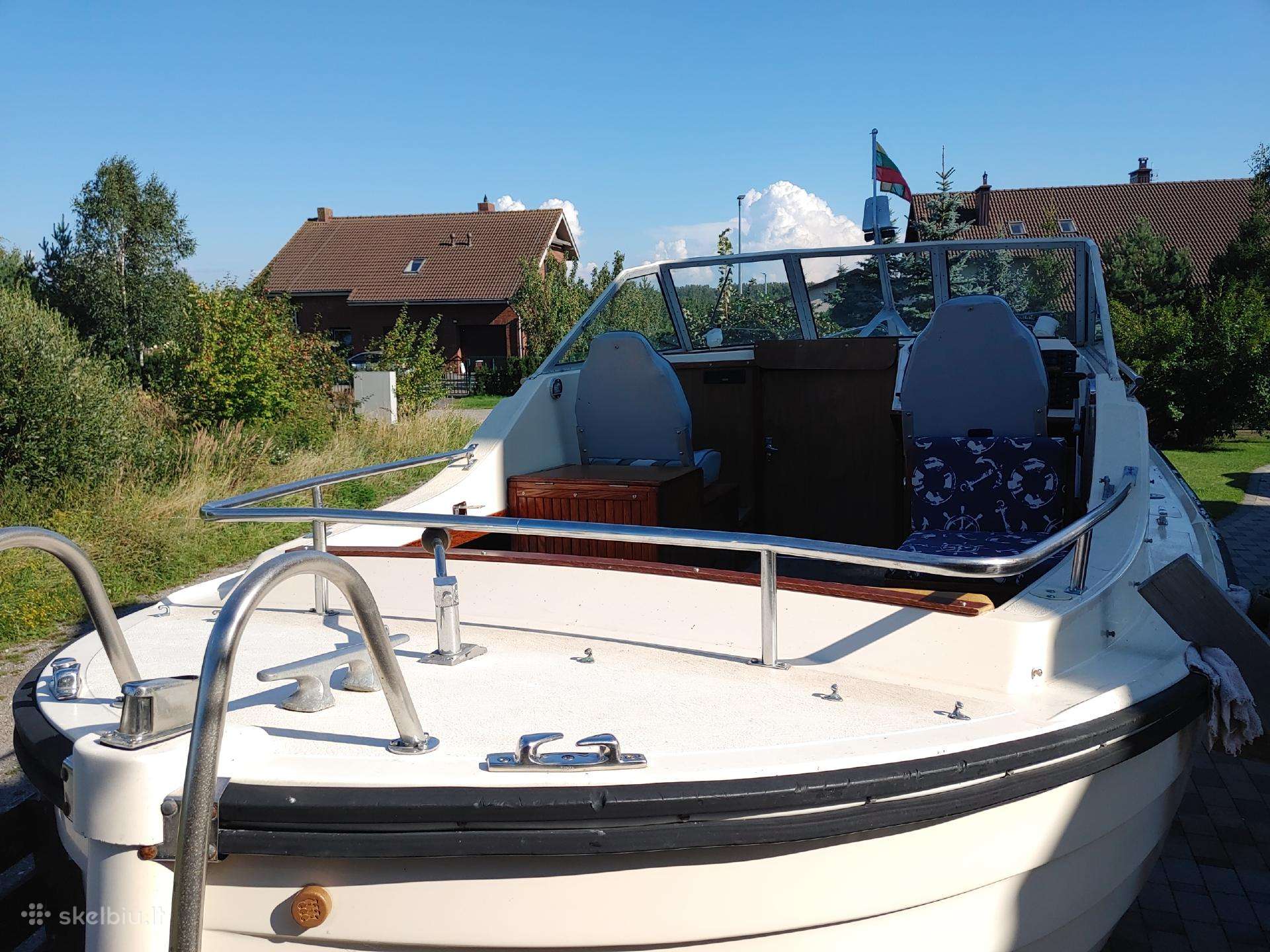 Joda Joda Tur 24, kita 1986 m., | A24721082