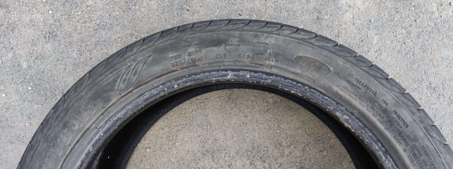 Goodyear, all-season 235/45 R19 | A29021403