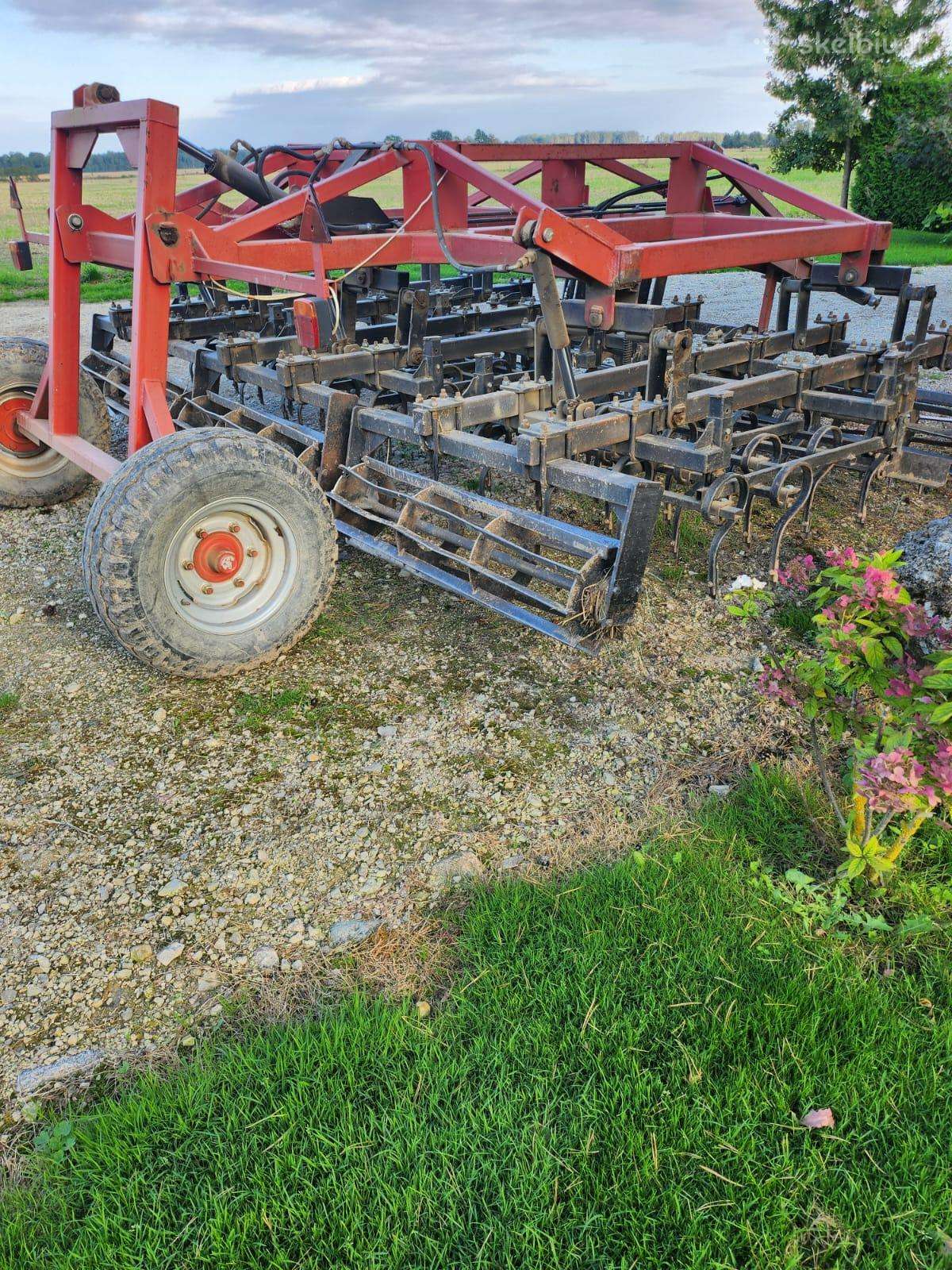 Genys, kultivatoriai,akėčios 2011 m., | A29075195