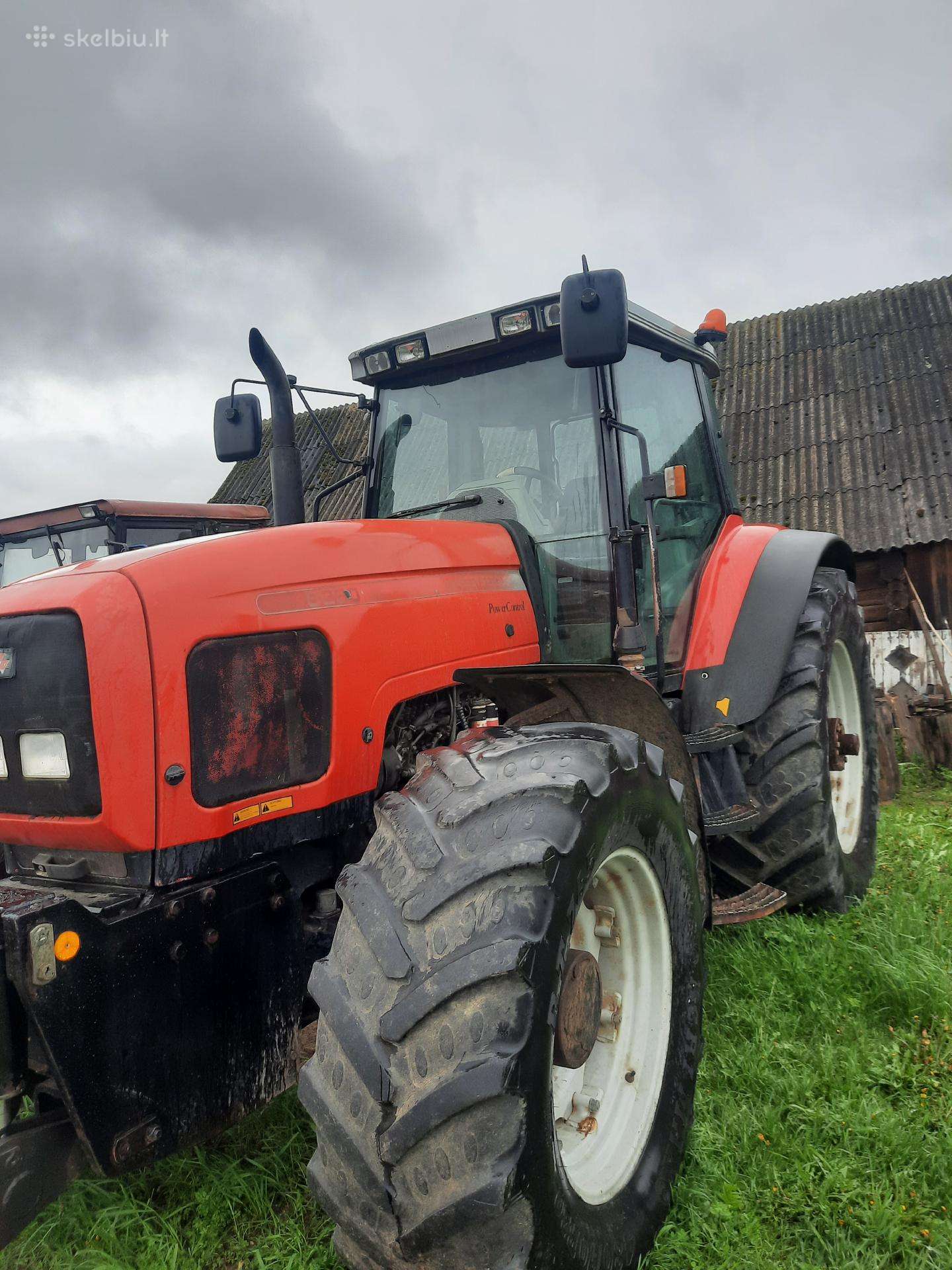 Massey Ferguson 8260, traktori 2000 m., | A29359980