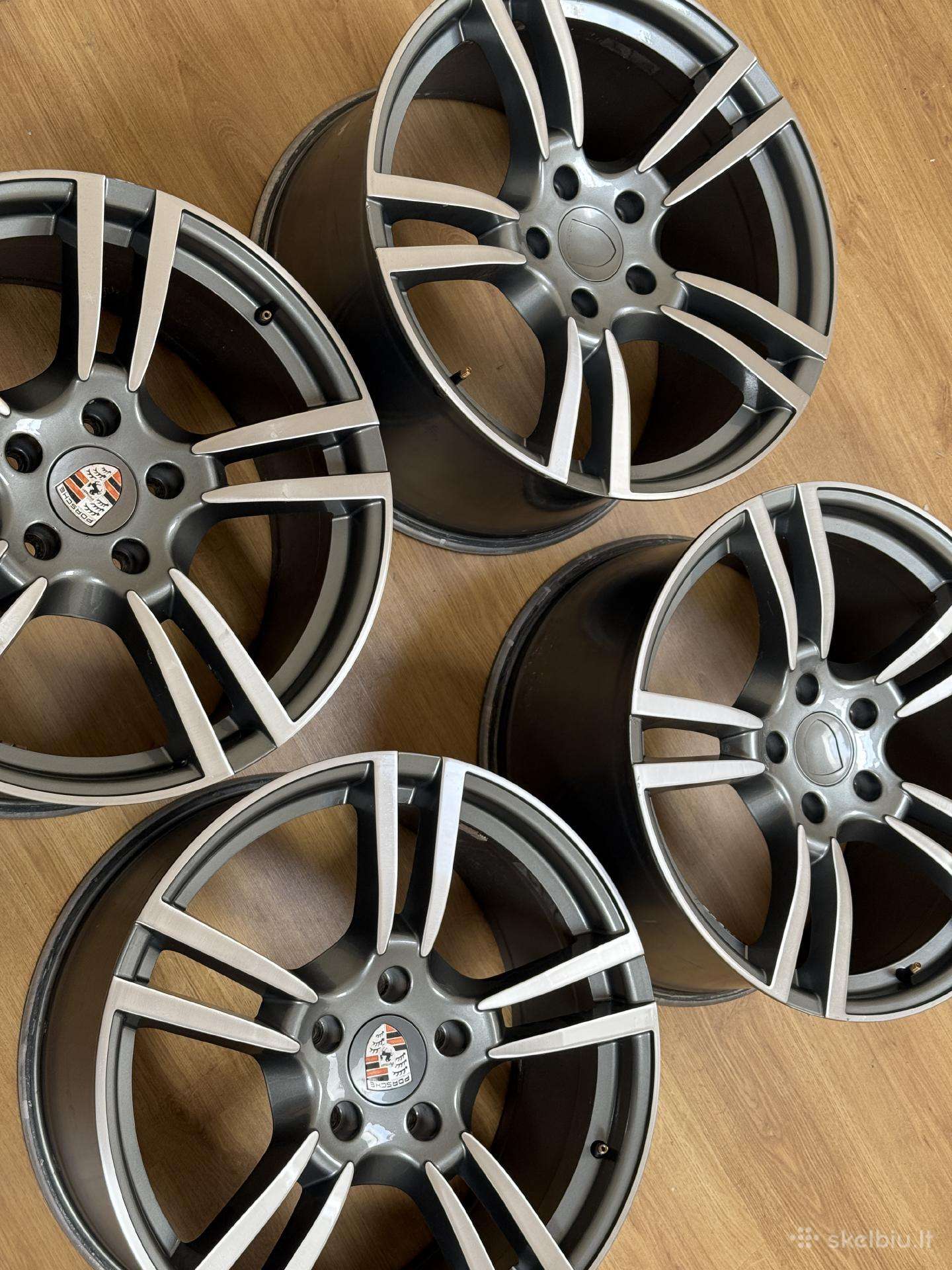 Porsche, lengvojo lydinio, R20 | A29757233