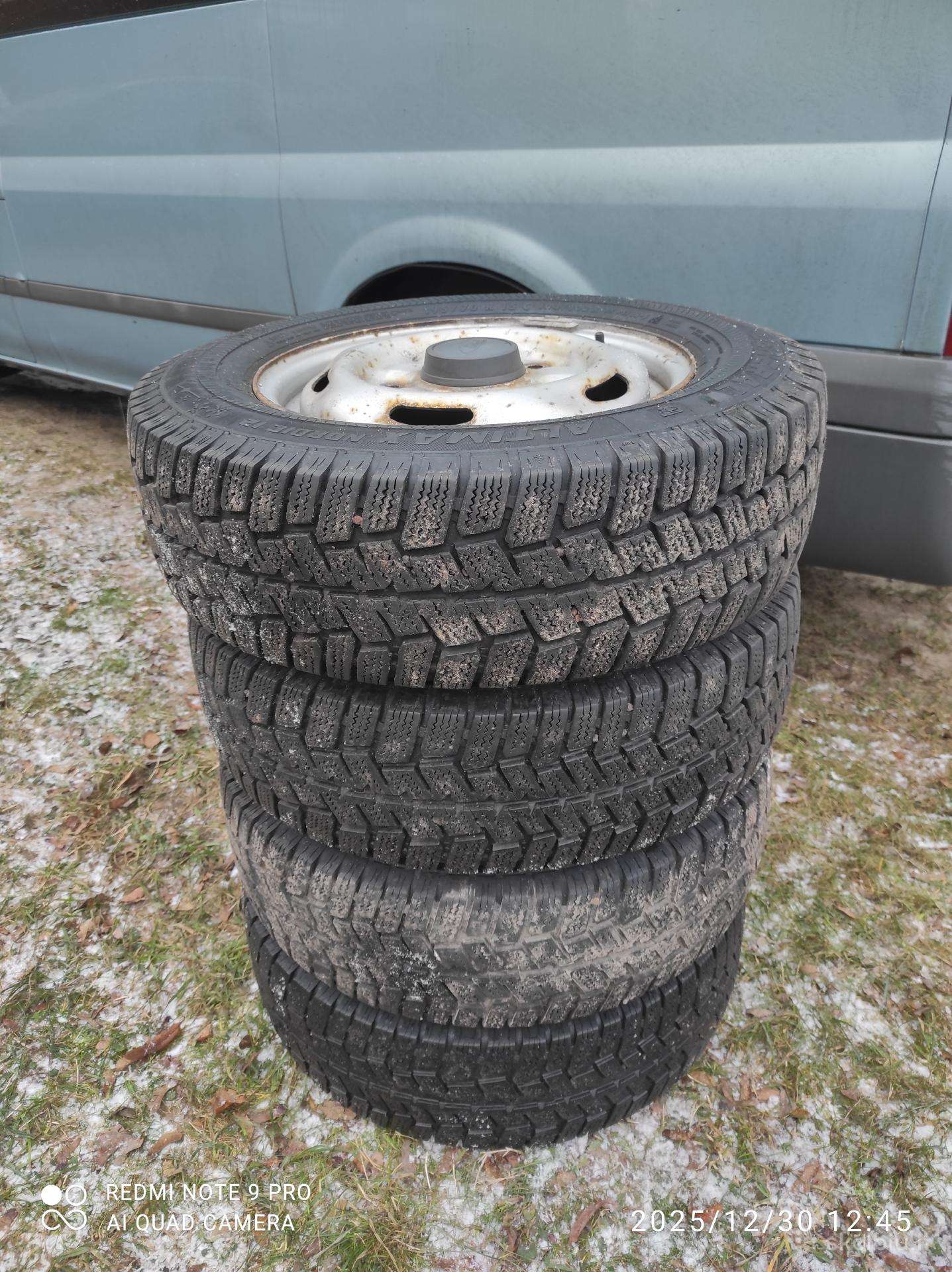 -Kita-, žieminės 195/70 R15 | A29770333